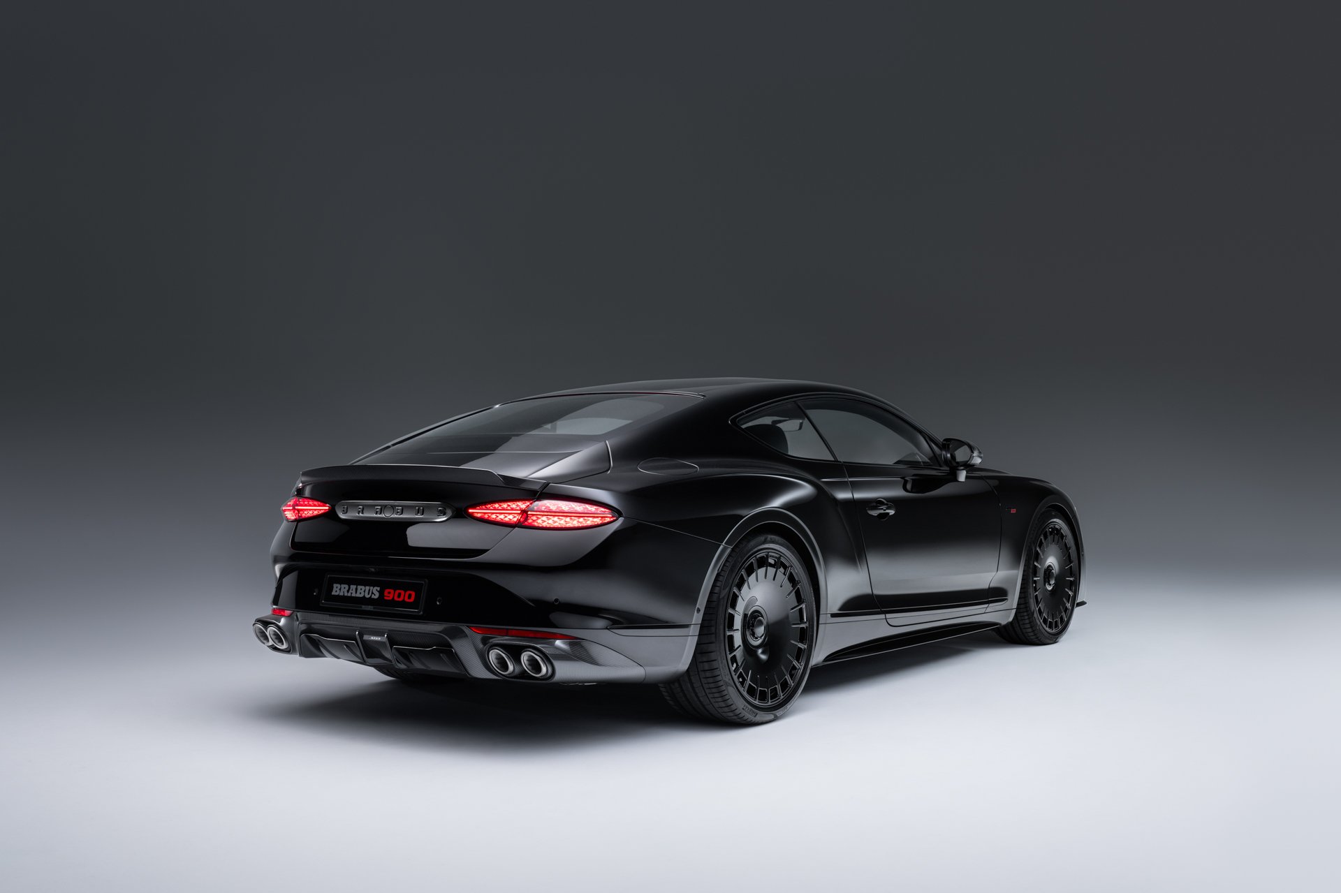 THE ELEGANCE OF POWER. BRABUS 900 SUPERBLACK.