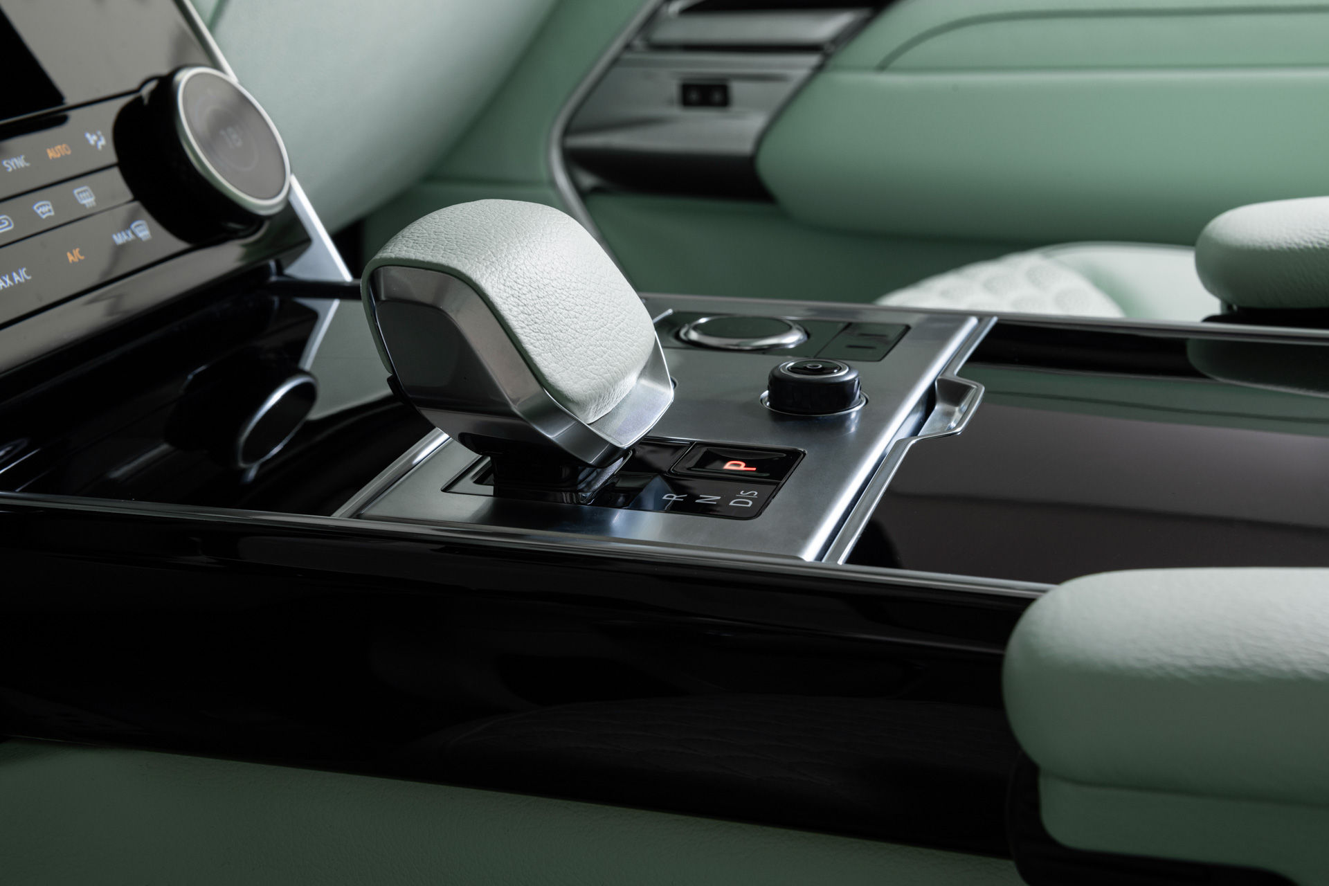 BRABUS 600. INNOVATION OF ART.